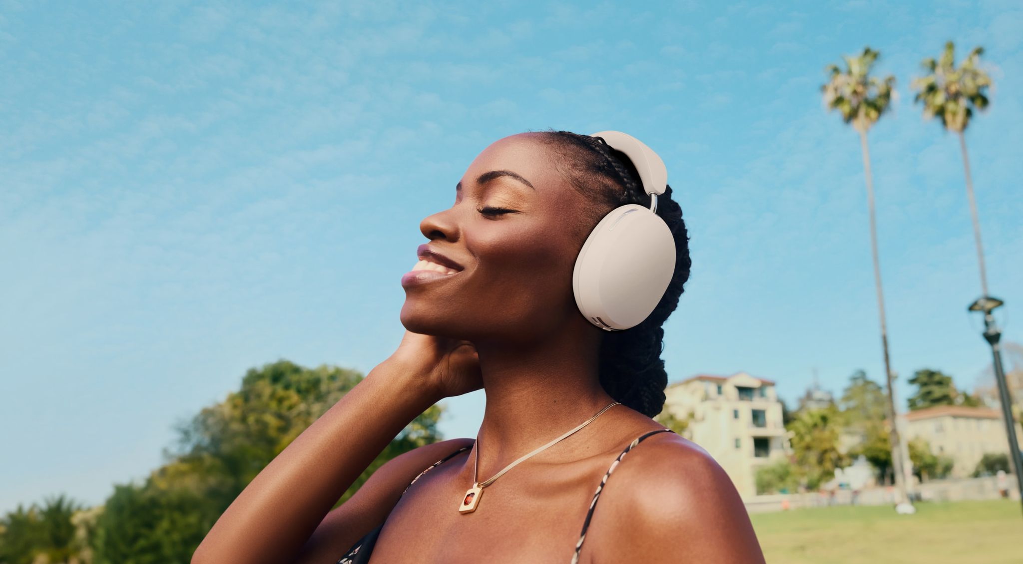 What Is the Bluetooth Range for Speakers and Headphones? | Sonos Blog