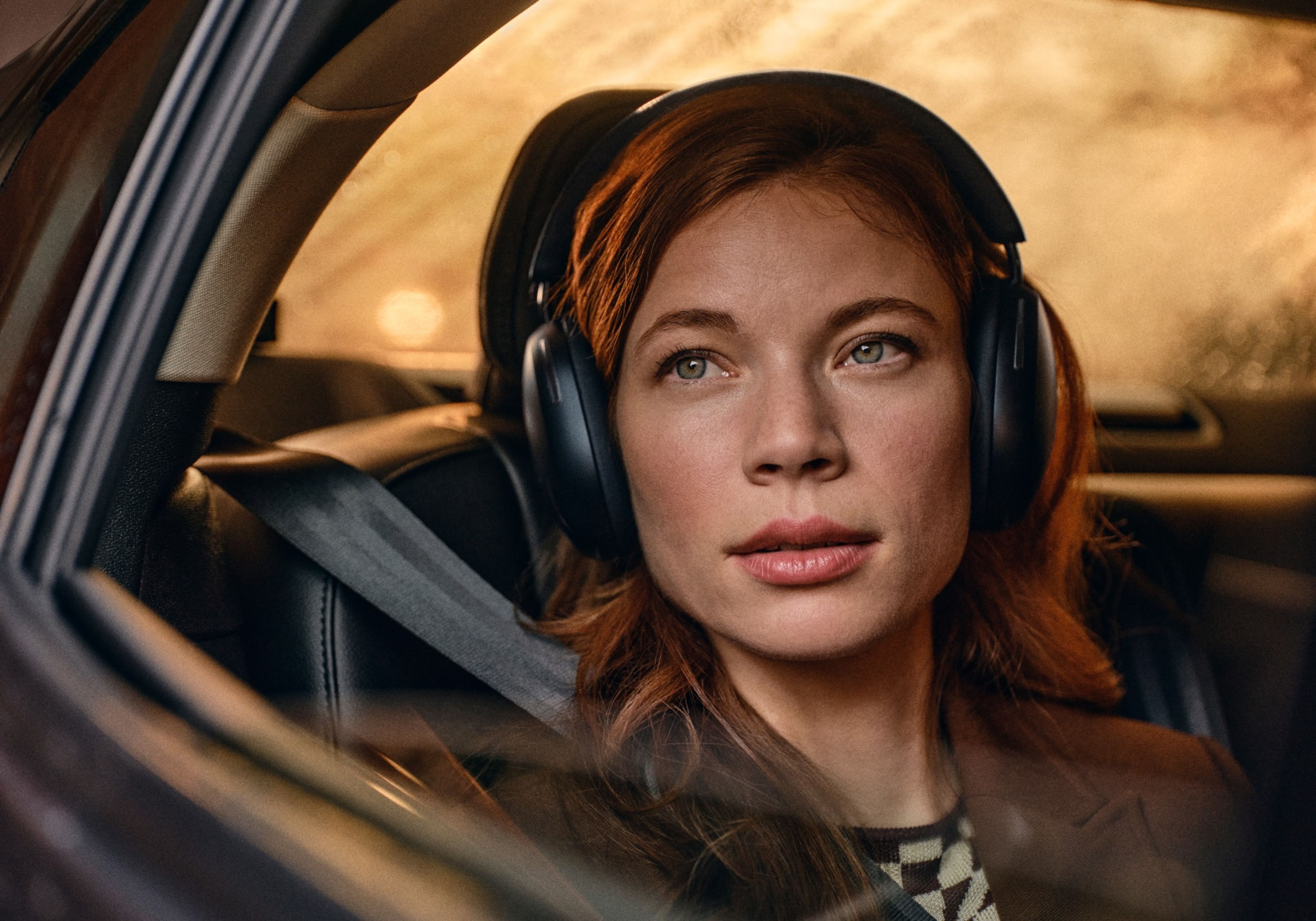 ¿Cómo funcionan los auriculares con cancelación de ruido? | Blog de Sonos